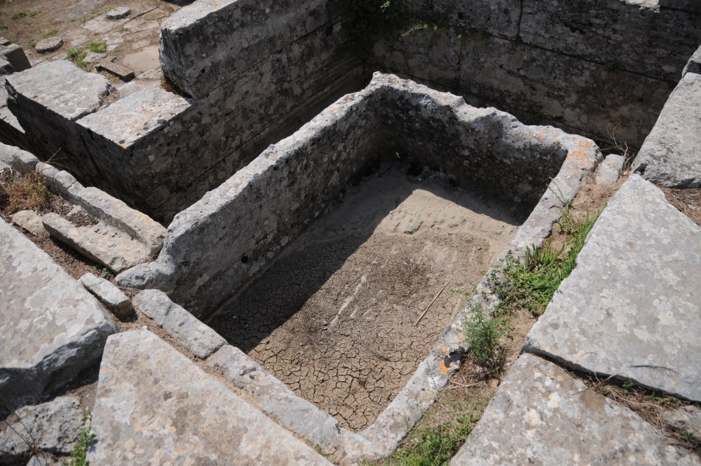 Minoan Water Systems on Crete | ancient water technologies